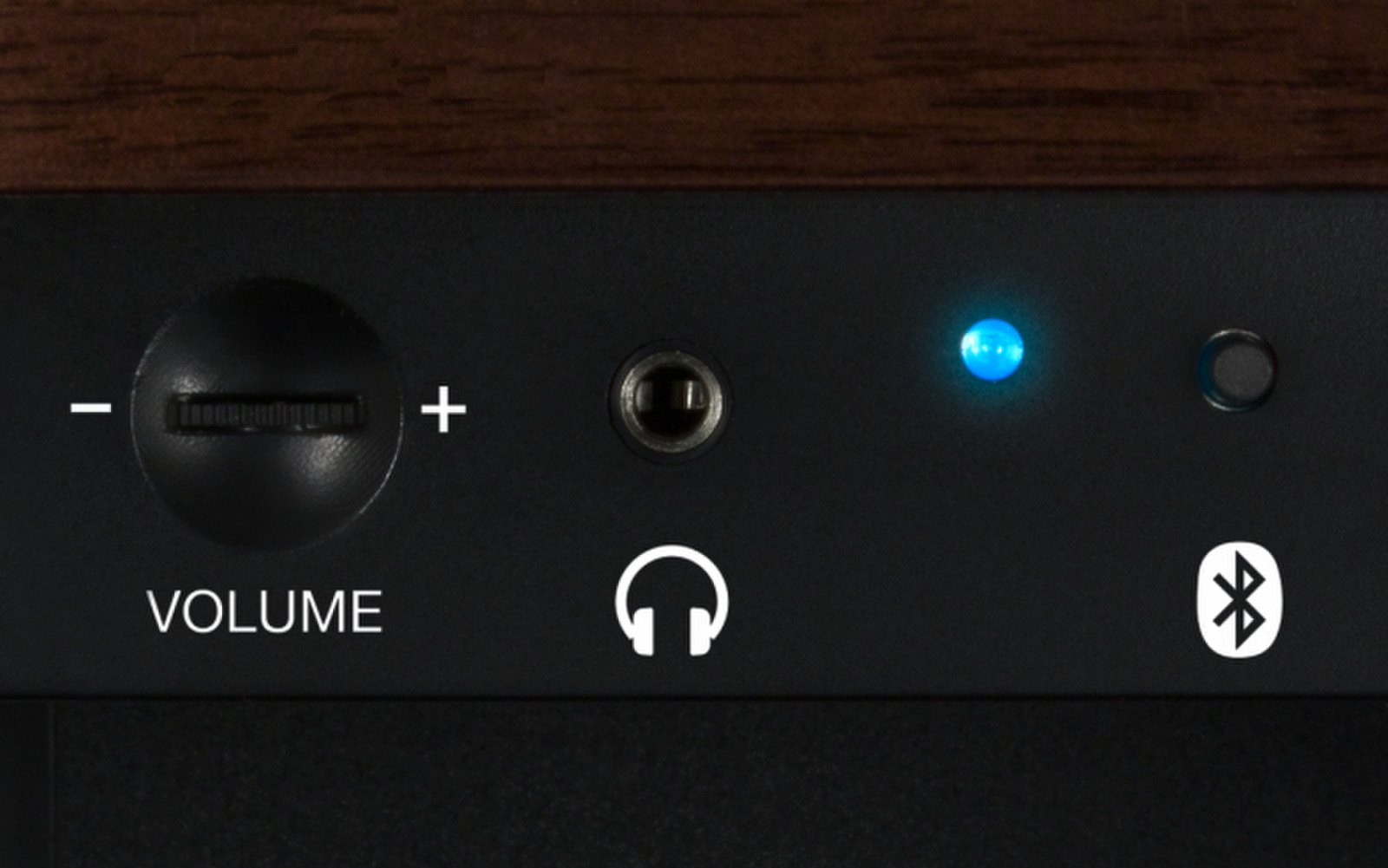 ᐈ Akai BT500 • Compare prices • Technical specifications.